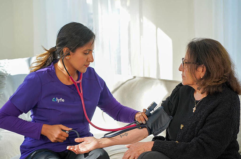 Home Health Care Near You | In-Home Care Chicago, Illinois | Lyfe
